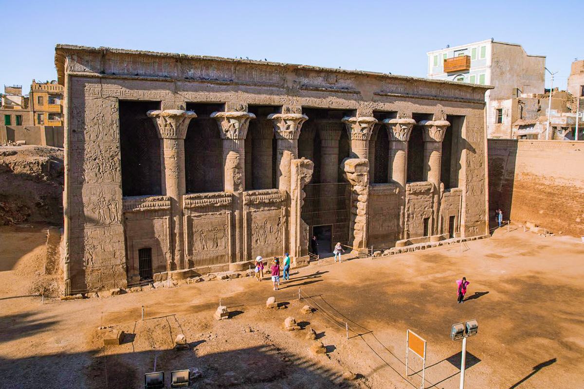 Temple of Esna - Nile Cruise Trips